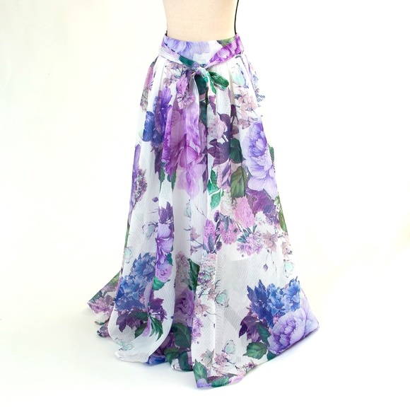 Gracia | Skirts | Gracia Watercolor Floral Printing Pleated Maxi Skirt ...
